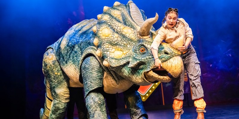 Dinosaur World Live